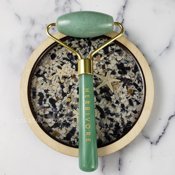 Herbivore Botanicals | Skincare | Herbivore Jade Depuffing Facial ...